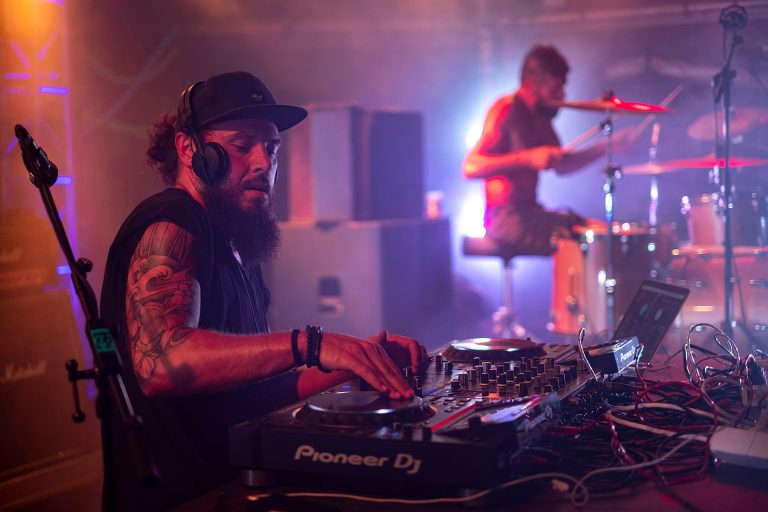 Serial Killerz - Cosmic Producciones